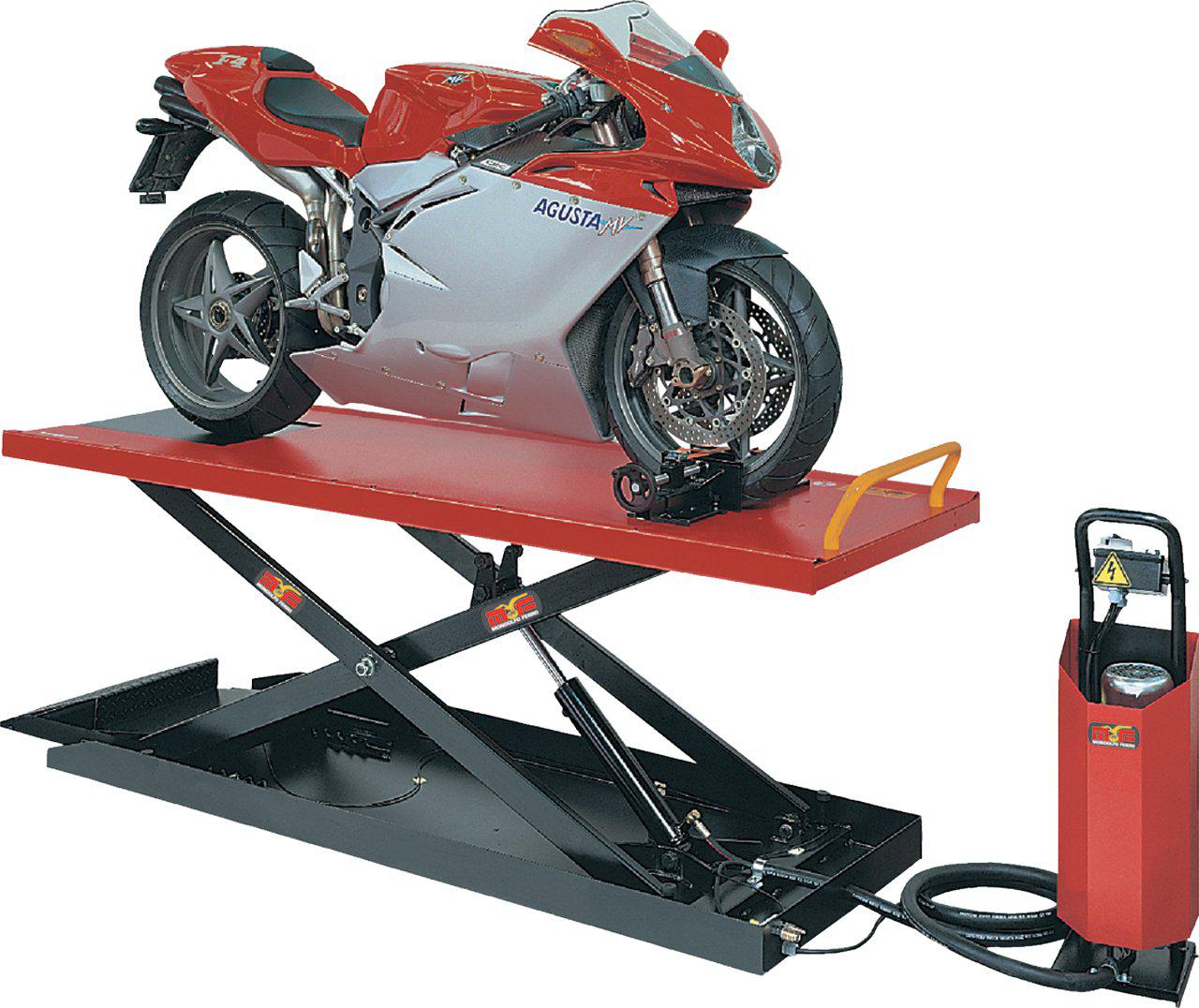 MC LYFT TITAN M600 P – continova-se